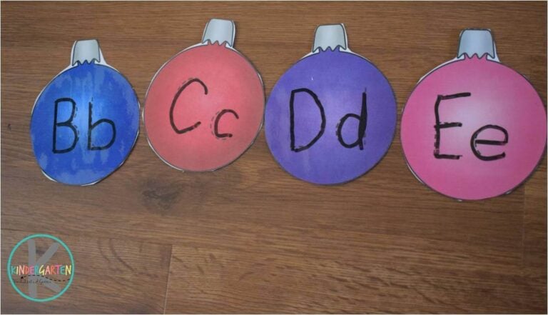 🎄 FREE Christmas Letter Tracing Printable Activity for December