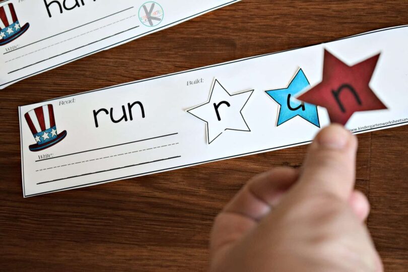 🦅 FREE Patriotic Printable 4th of July CVC Words Activity