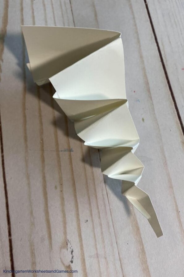 ️️ Beautiful Folded Paper Icicles Ornaments