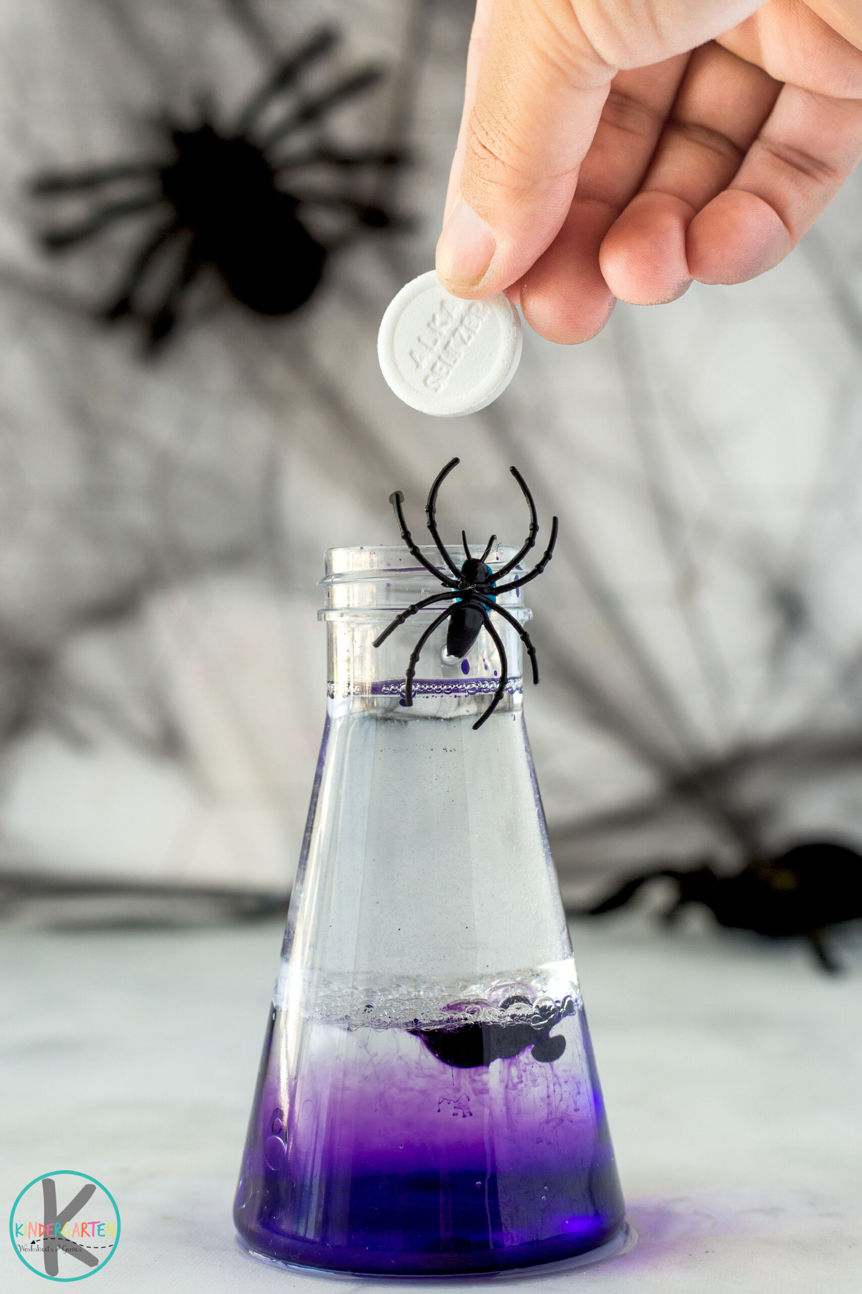 🧪 Halloween Lava Lamp Science Experiment